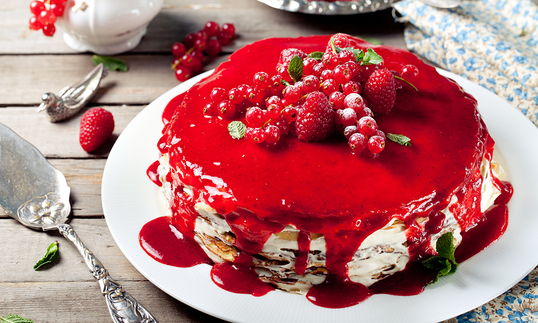 Sadna torta iz palačink - Znam.si