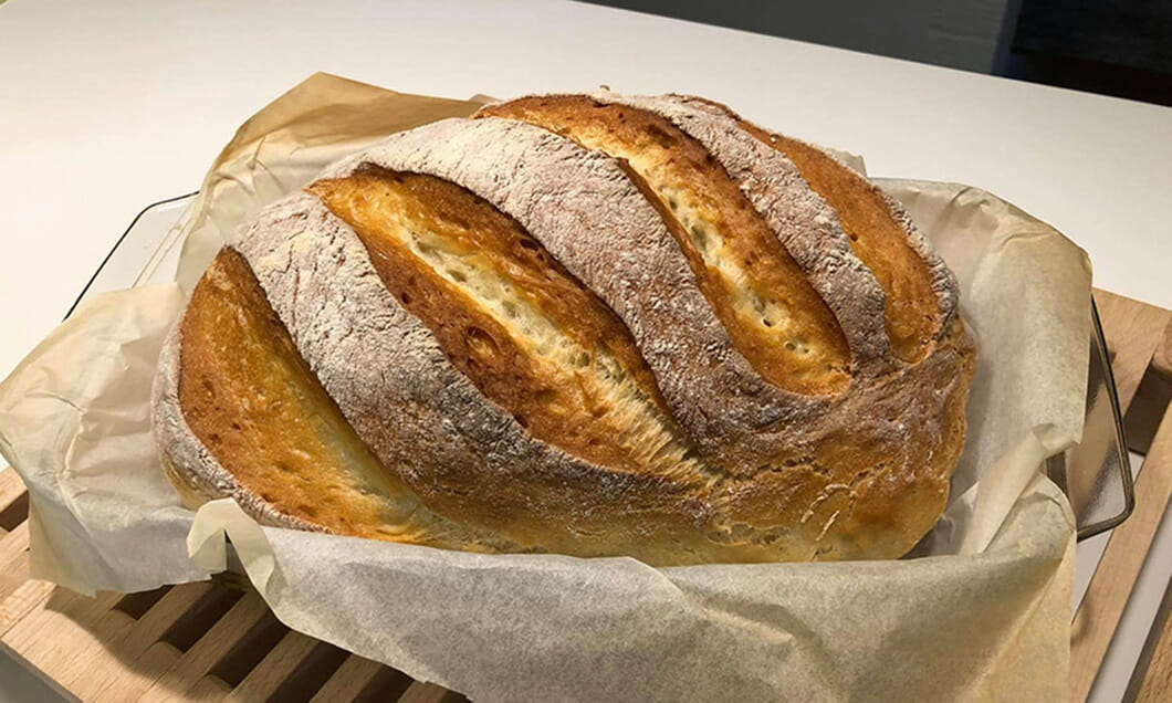 Domač bel kruh - Znam.si