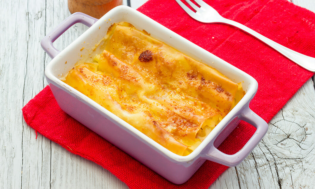 Kaneloni s šunko in z rikoto - Znam.si